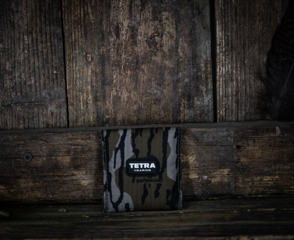 The BOTTOMLAND Velcro Case by TETRA – TETRA Hearing Devices for Hunting